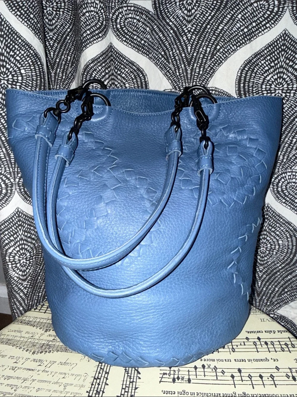 Bottega Veneta | Bags | Bottega Veneta Blue Leather Woven Motif Bucket ...